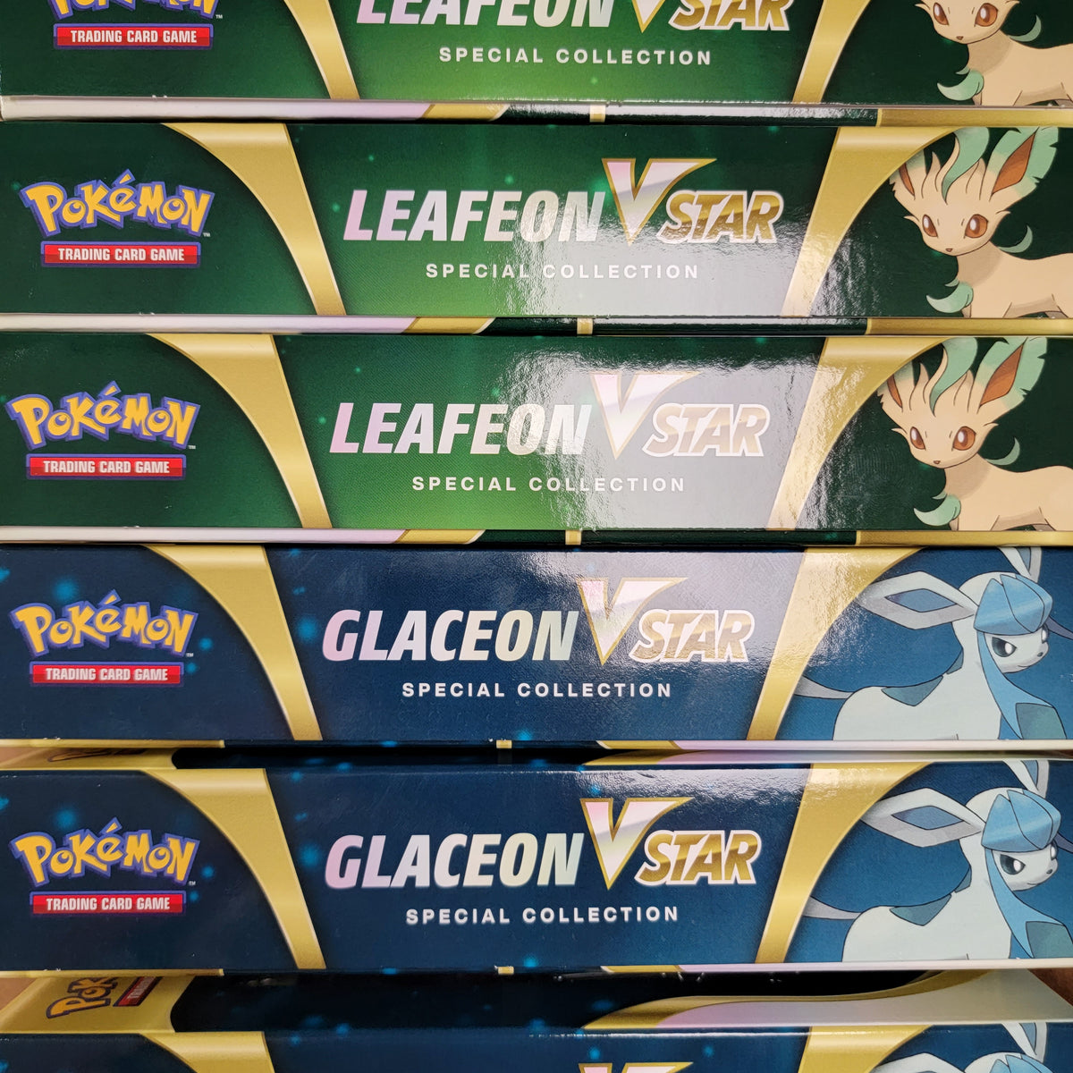 Pokémon Leafeon/Glaceon Vstar Box – SCJ